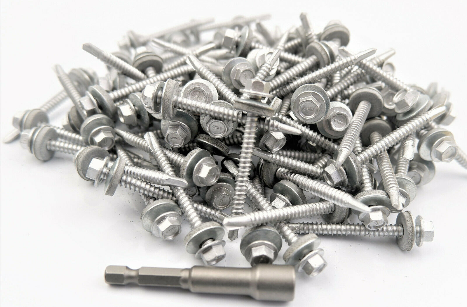 Pack OF 1000 5.5 x 57mm Tech Screws for roofing & cladding self drill